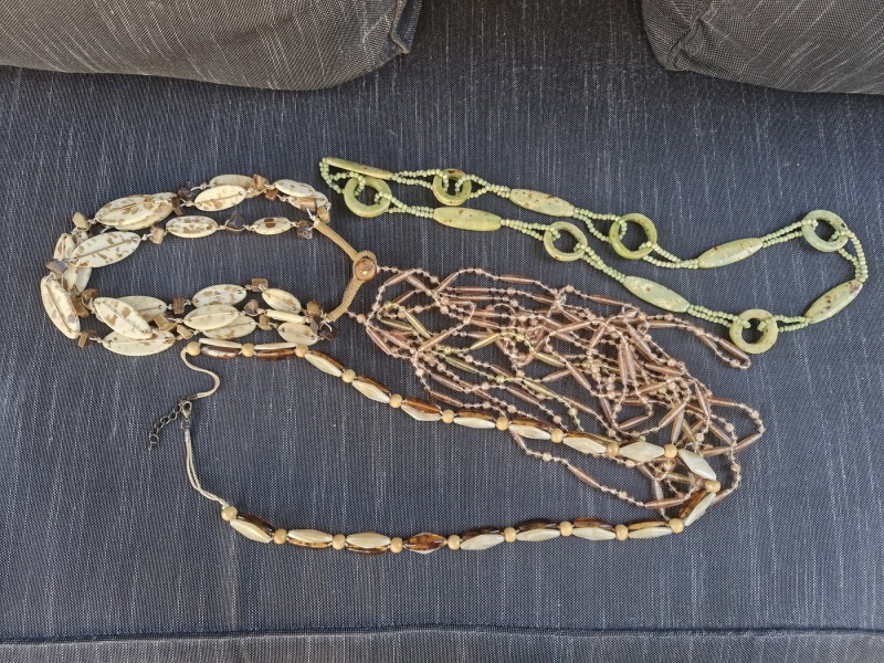 Lot ogrlica( 10)