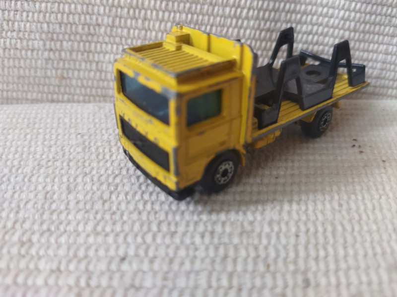 VOLVO, MATCHBOX, 1:90