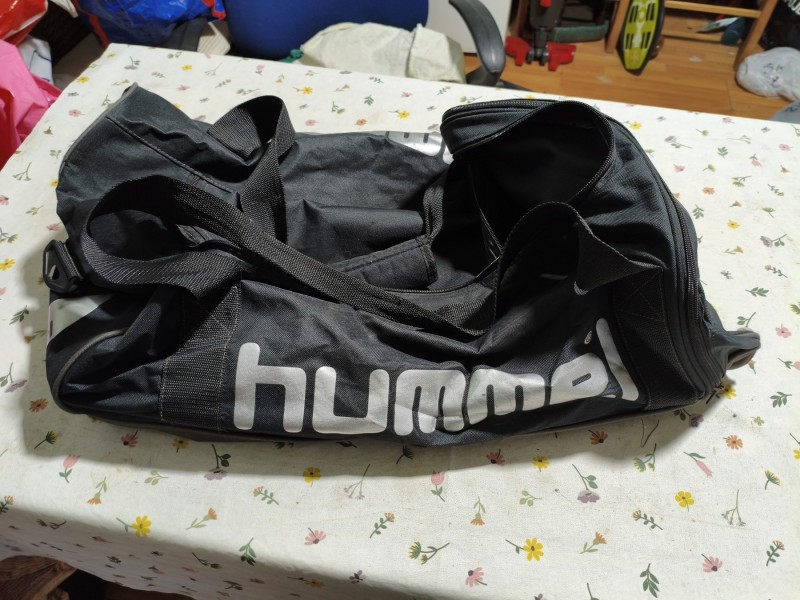 Hummel sportska torba