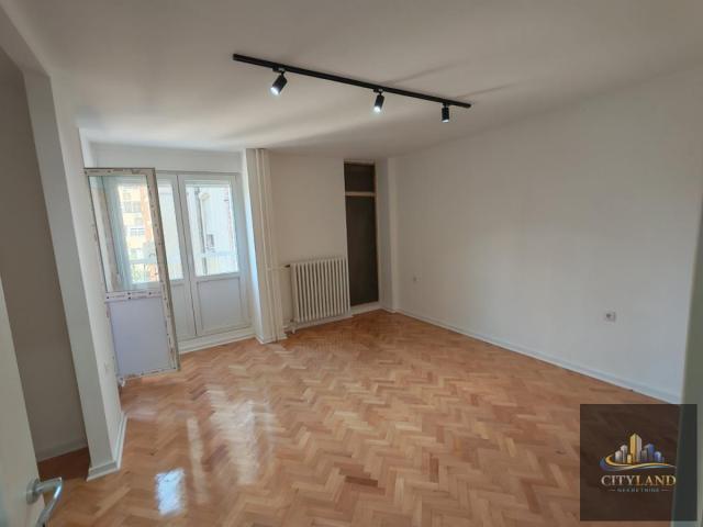 Polunamešten jednosoban stan kod Zone 3