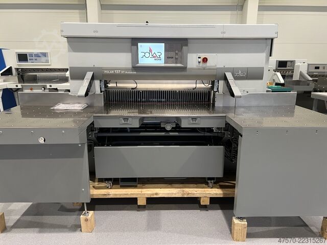 Mašina za sečenje papira
Polar Mohr 137 XT Autotrim Paper Cutting Guillotine