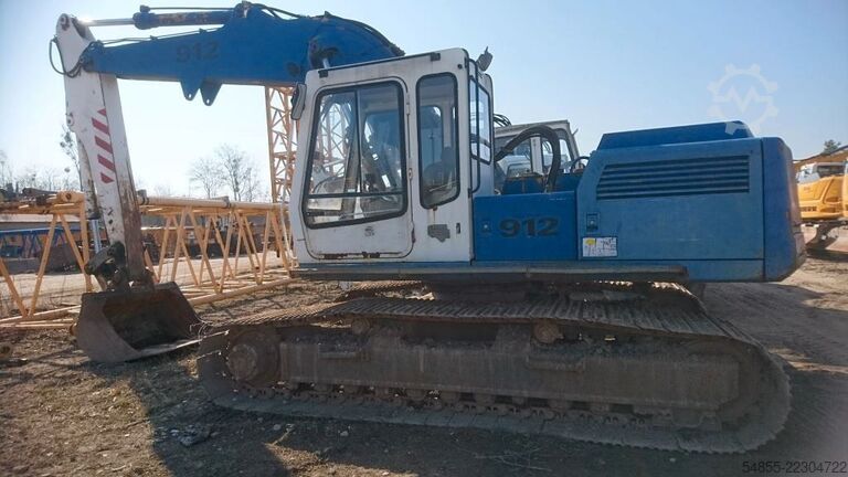 Lančani bager
LIEBHERR R912LC