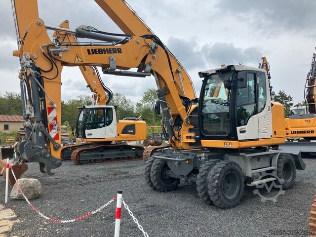 Točkaš bager
LIEBHERR A912 Compact