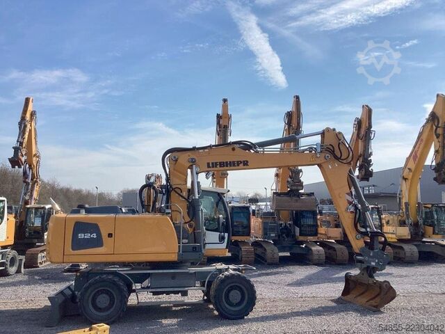 Točkaš bager
LIEBHERR A924