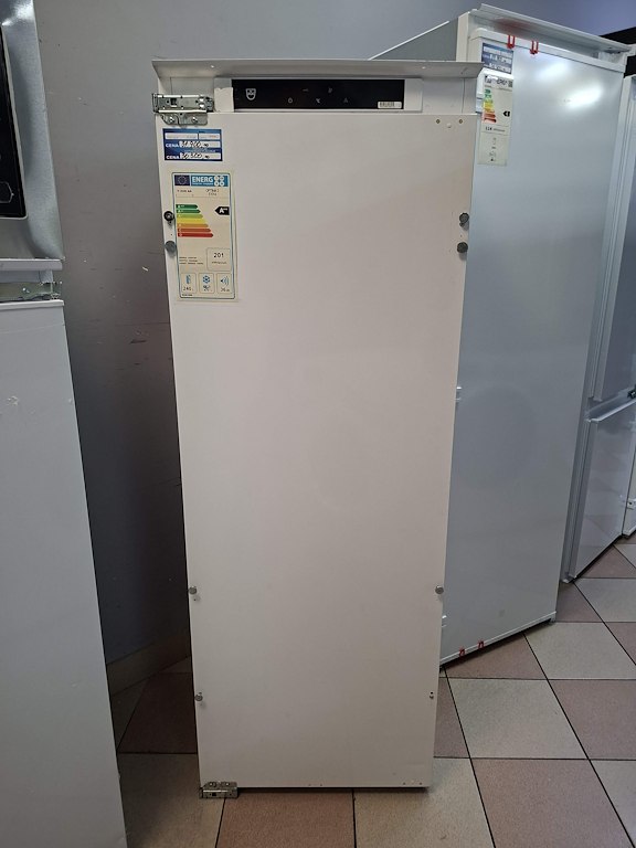 UGRADNI FRIŽIDER V-ZUG OPTIMA 2, 153 CM