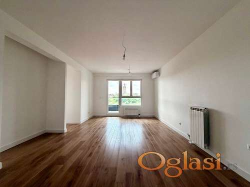 Poslovni prostor za izdavanje u Newport kompleksu, 70m2