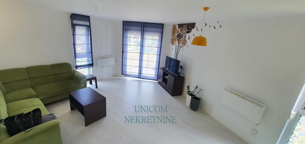 2.0 42m2+4m2 ostava+ parking mesto - Divčibare
