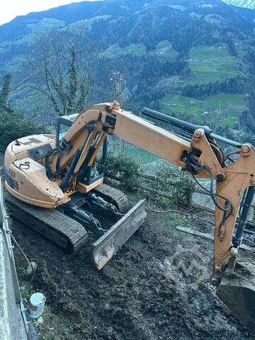 Guseničarski bager
Komatsu PC138UU