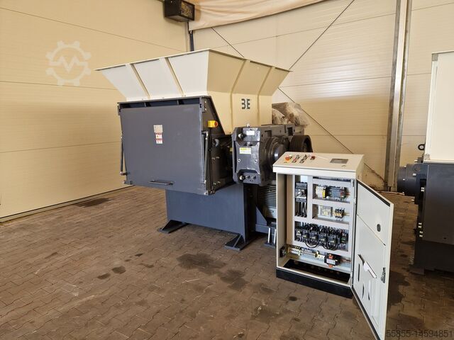Jednoosovinski drobilica WT40120 75kW
3E-GRABTRADE WT40120 75KW