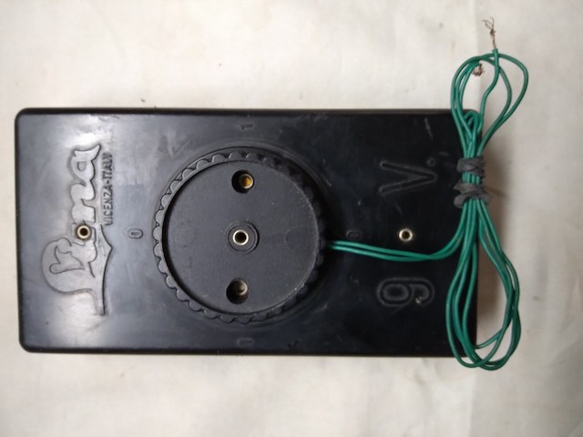 Lima upravljac 9 V sa 2 baterije po 4,5 V,ispravno