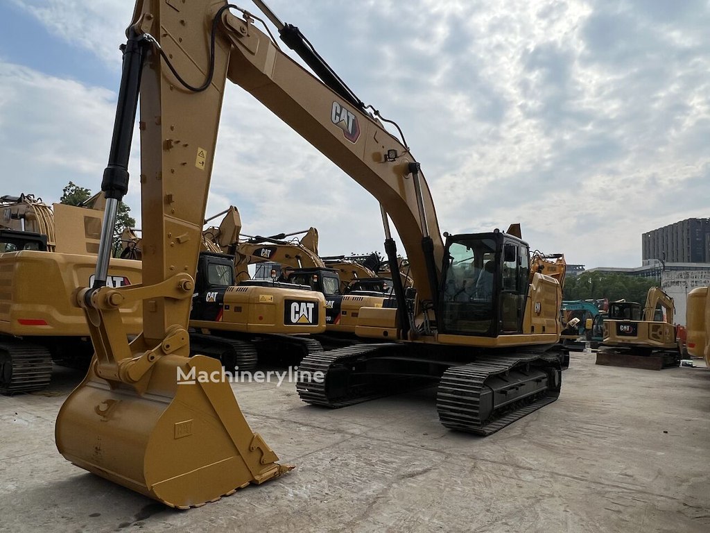 Caterpillar 330 bager guseničar
