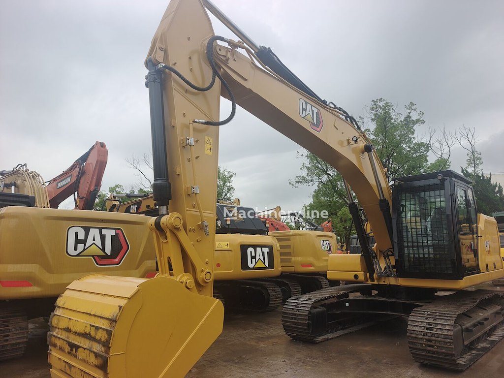Caterpillar 320 bager guseničar