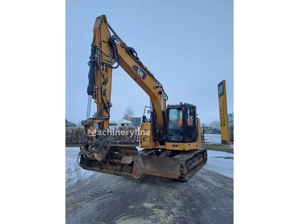 Caterpillar 315F bager guseničar