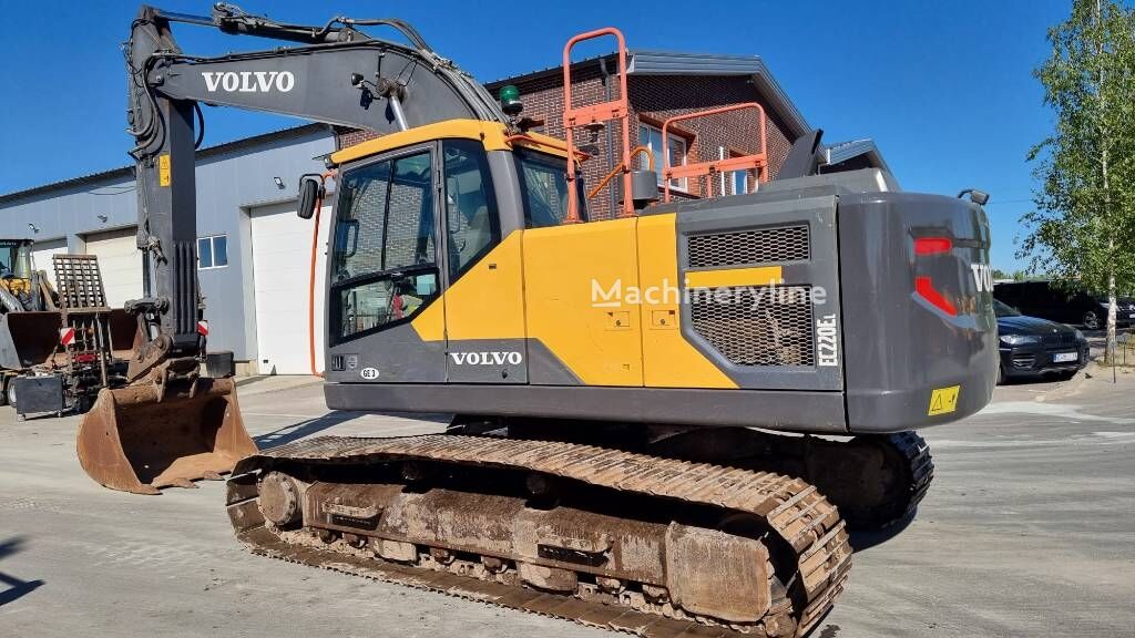 Volvo EC220 EL bager guseničar