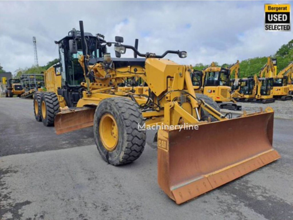 Caterpillar 12M3 grejder