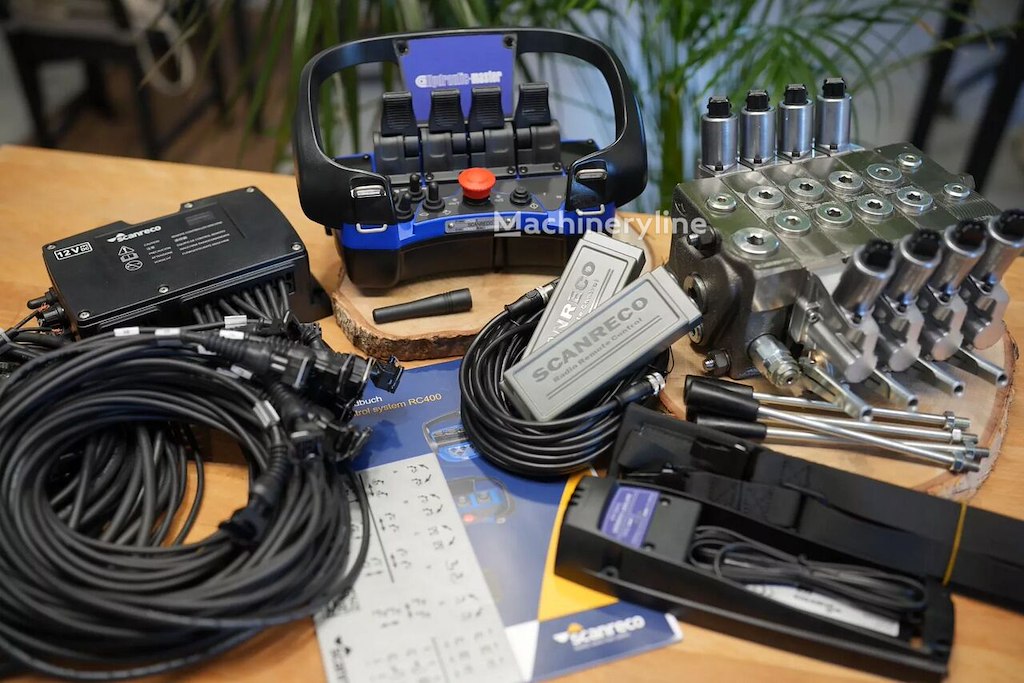 Walvoil DPX100 + Scanreco Mini 4 funktsiјe hidraulični razvodnik za građevinske mašine