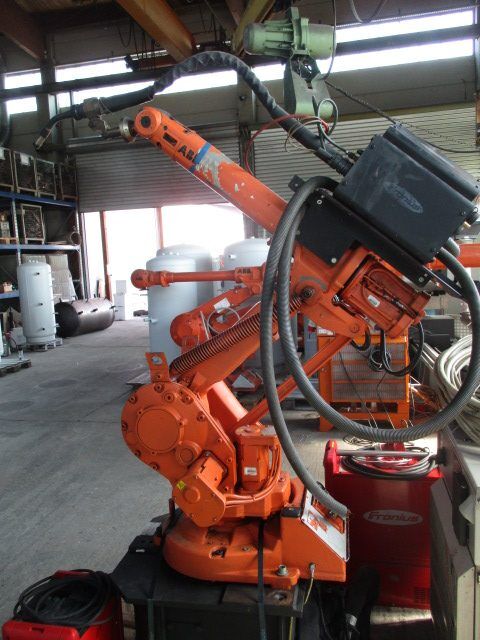 ABB Robot ABB Robotics IRB 1400 S4C + M2000 with welding machine Fro industrijski robot