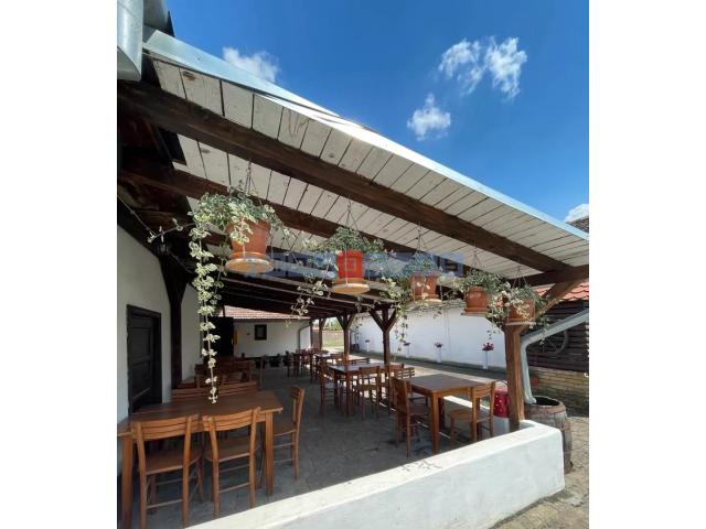 Prodaja restorana+sala za proslave+privatni parking