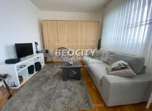 Izdavanje Stan - Beograd, Voždovac centar