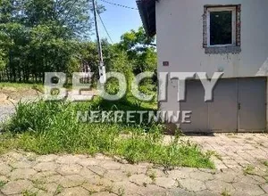 Prodaja Vila - Sremska Mitrovica, Ležimir