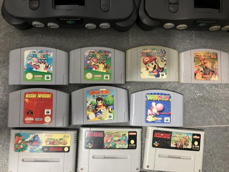 Nintendo 64 5 Konzola i 15 Igara