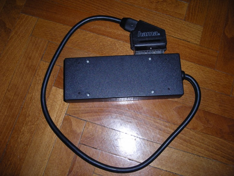 HAMA video kabl V81-3 1 muski skart na 3 zenska