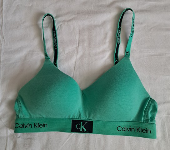 Calvin Klein brushalter