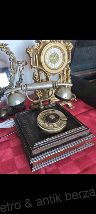 Stari telefon