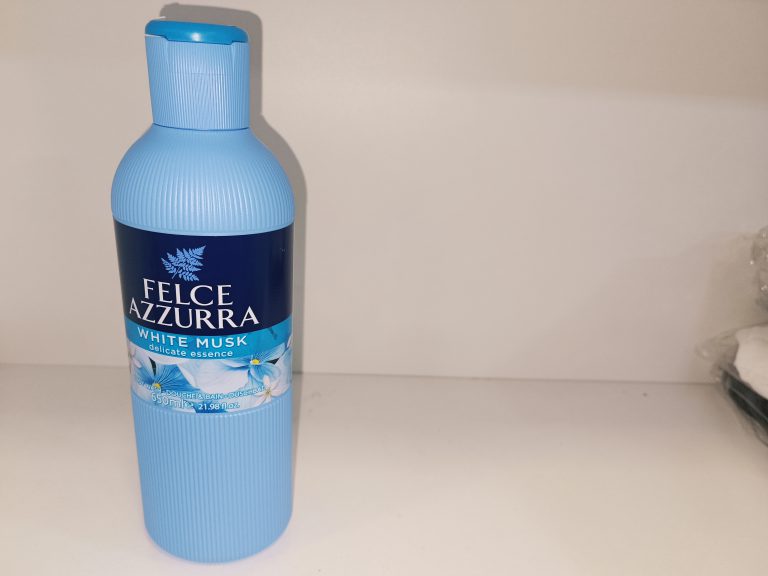 FELCE AZURO KUPKA 650ML WHITE MUSK
