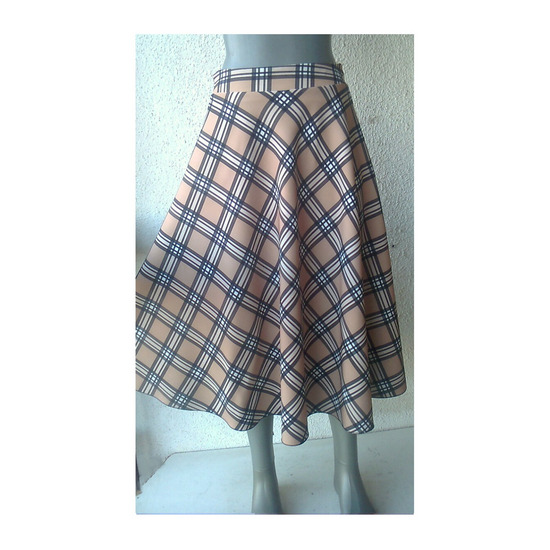 suknja za proleće burberry dezen br S ili M SAXX