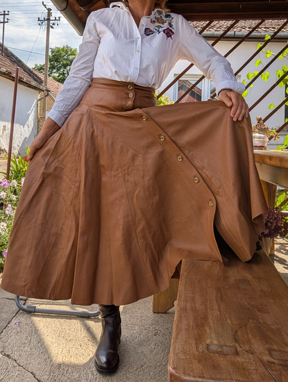 Vintage YU kozna suknja