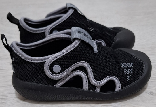Adidas dečije sandale Kao nove - original