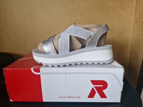 Rieker sandale 40 Novo