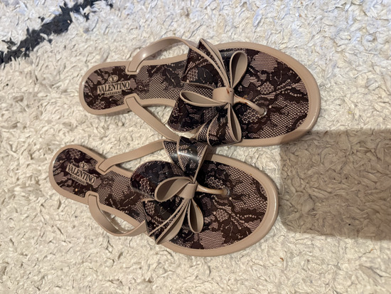 Valentino japanke
