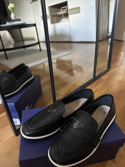 Nove kozne mokasine