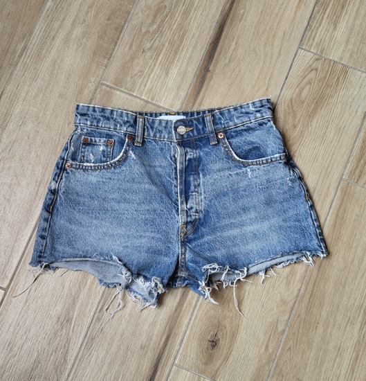 ZARA TEKSAS SORTS