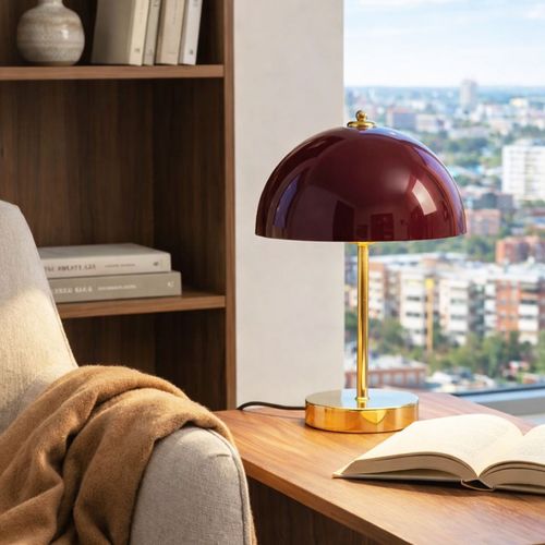 242521 Winery Red Gold Table Lamp