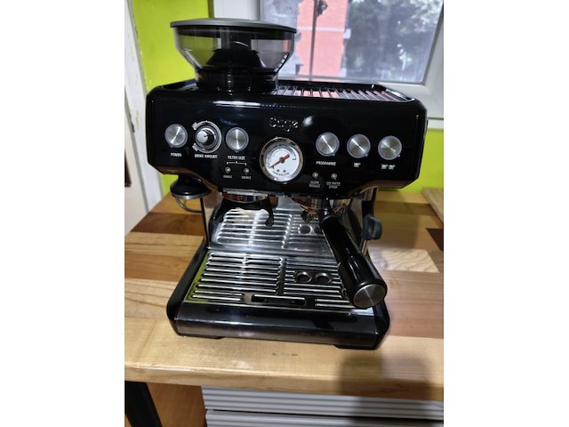 SAGE Barista Express BES875BTR