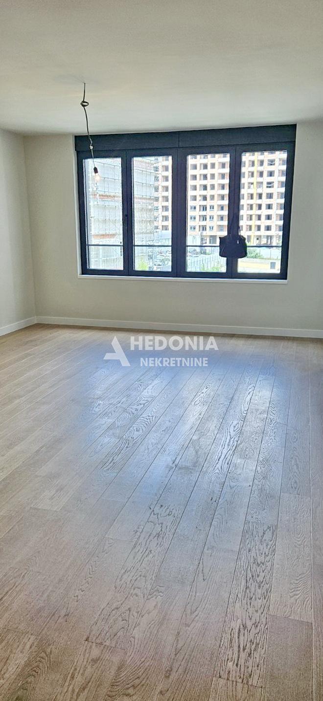 Airport Garden, izdavanje, 3.0, nov, prazan, parking ID#10575
1.200 €