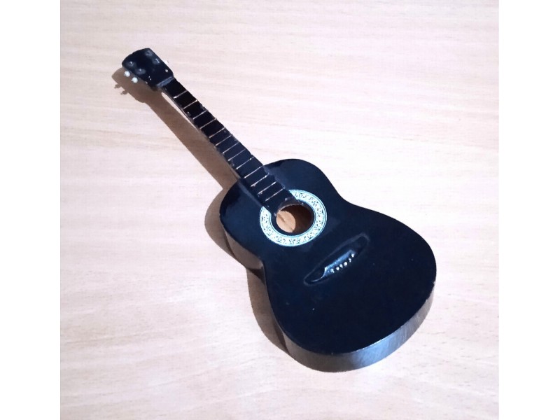 Gitara 20cm