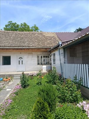 Dvosoban stan Čelarevo 28000