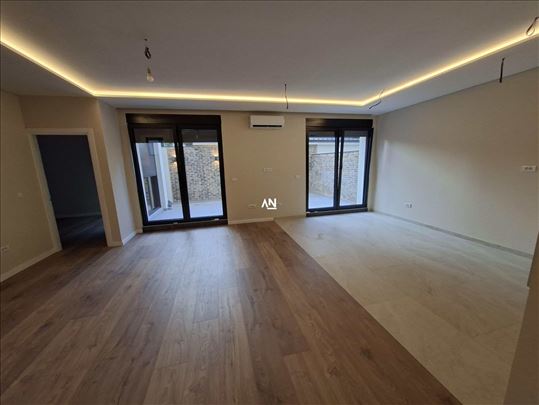 Zvezdara, Olimp, Koste Trifkovića, 92m2 ID#40952