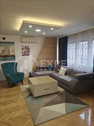Izdaje se odličan, lux stan na Bulevaru Nemanjića,