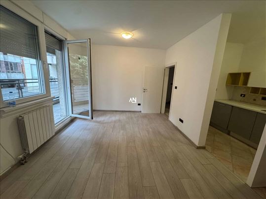 Vračar, Kalenić pijaca, Golsvordijeva, 56m2 ID#408