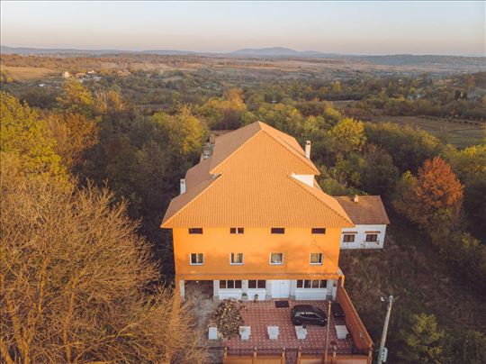 Barajevo, prostrana vila