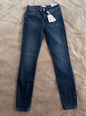 Zenske Farmerice Tommy Hilfiger vel 27/32 NOVE