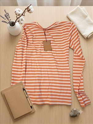Nova bluza M velicina
