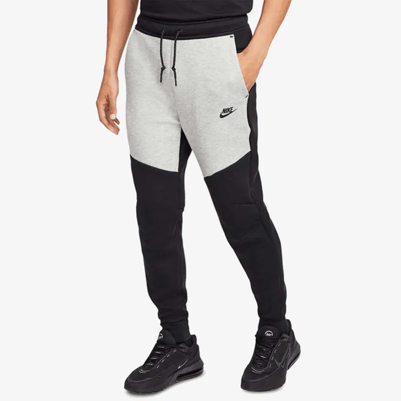 Nike Tech Fleece