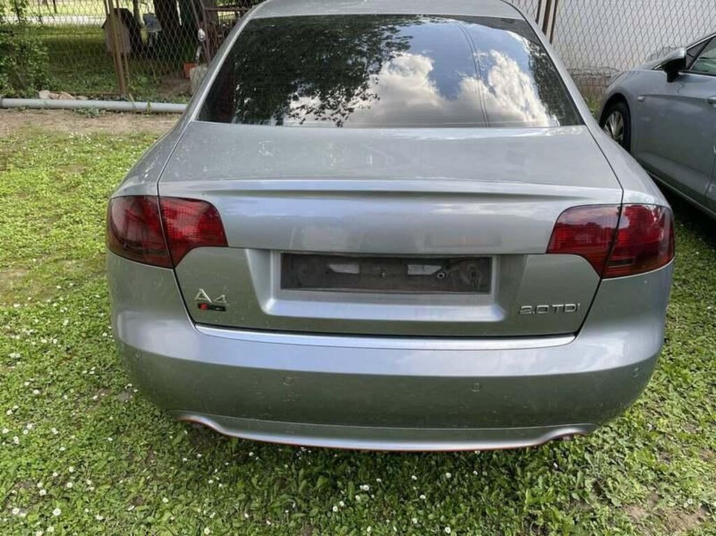 STOP SVETLO ZA AUDI A4 | Stop lampr audi a4 b7 limuzina. Komad