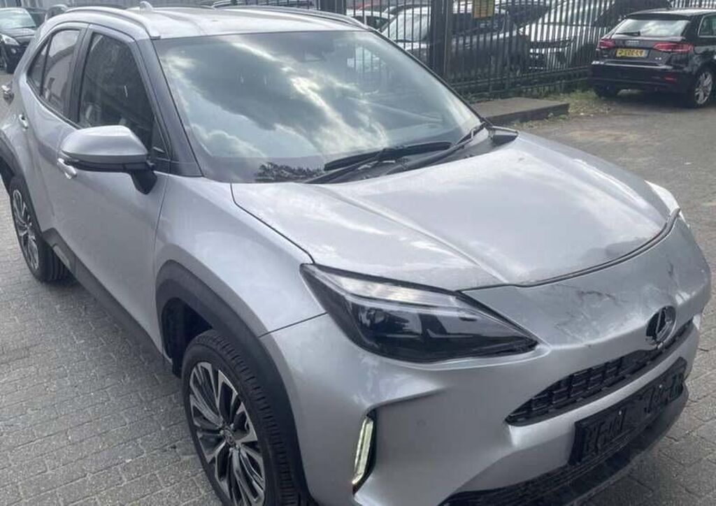 TOYOTA YARIS CROSS 1.5 VVT-I 2023. GOD. - KOMPLETAN AUTO U DELOVIMA